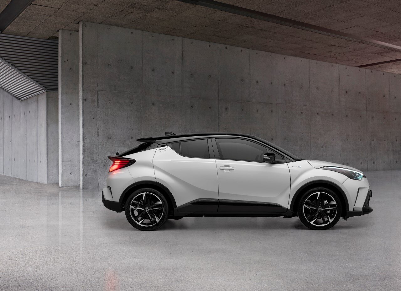 GAZOO Racing - Toyota prezentuje model C-HR GR Sport - Automotyw