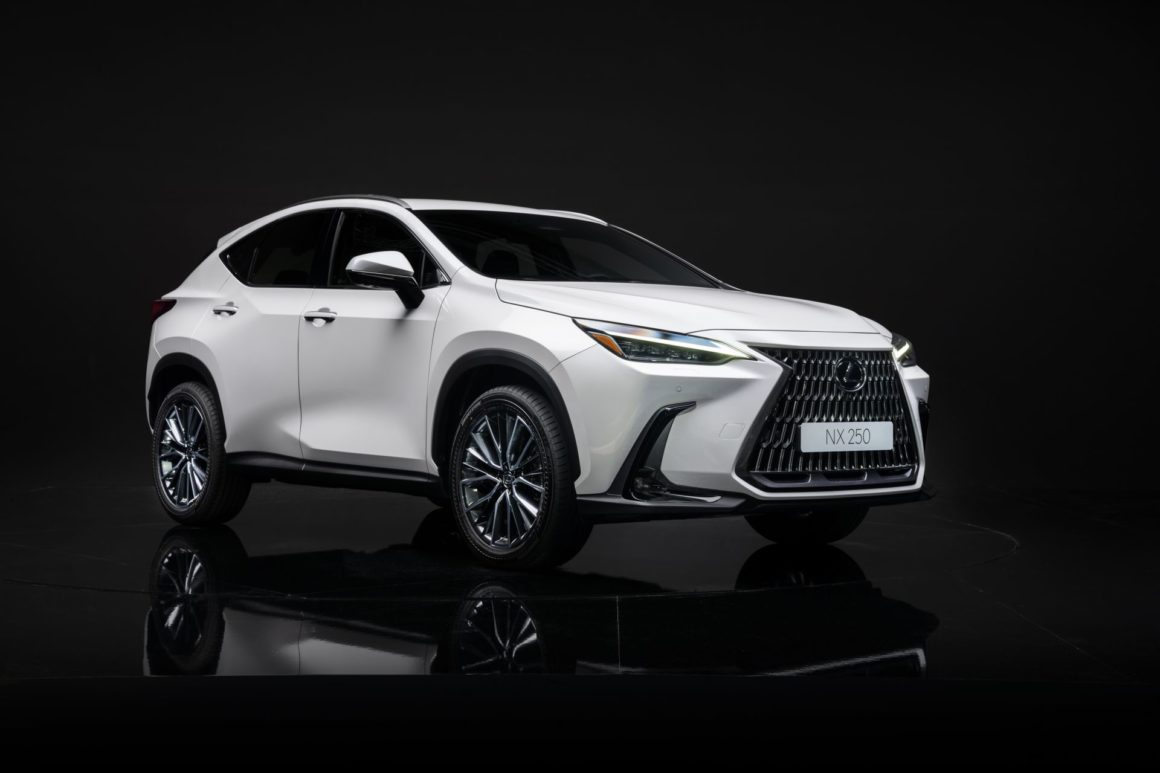 Oto zupełnie nowy Lexus NX - pierwszy PHEV w gamie - Automotyw