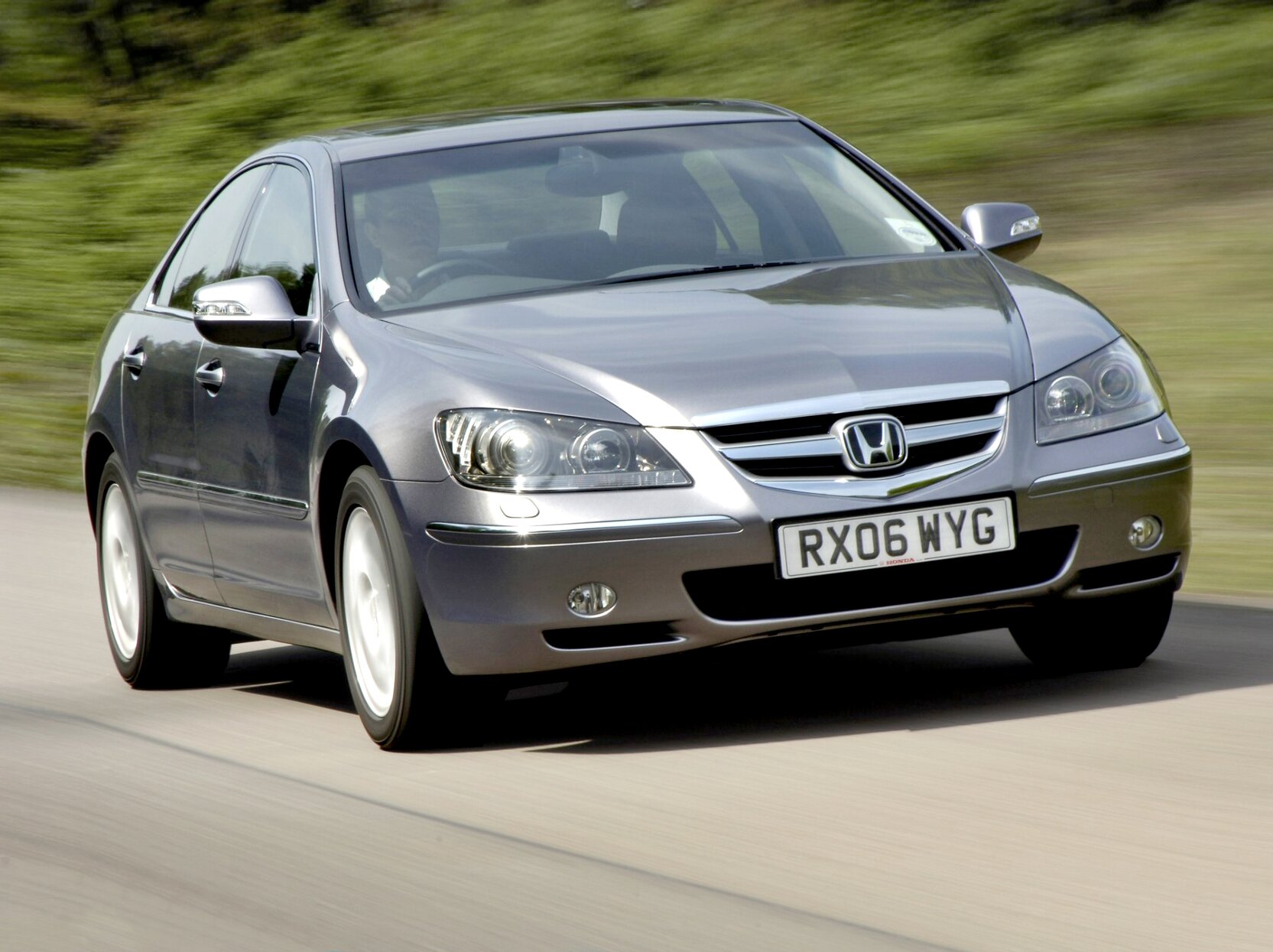 Limuzyna z silnikiem wolnossącym do 30 000 zł. Co kupić? - Automotyw