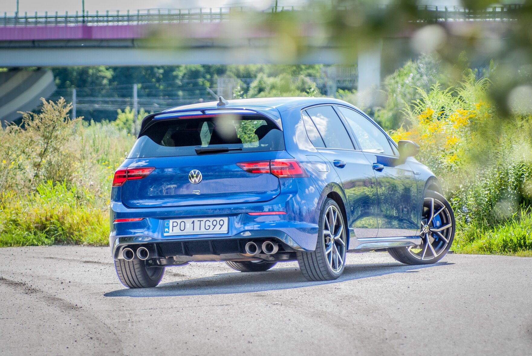 Jaki jest najlepszy hot-hatch? VW Golf R - dobry nie tylko na prostych ...