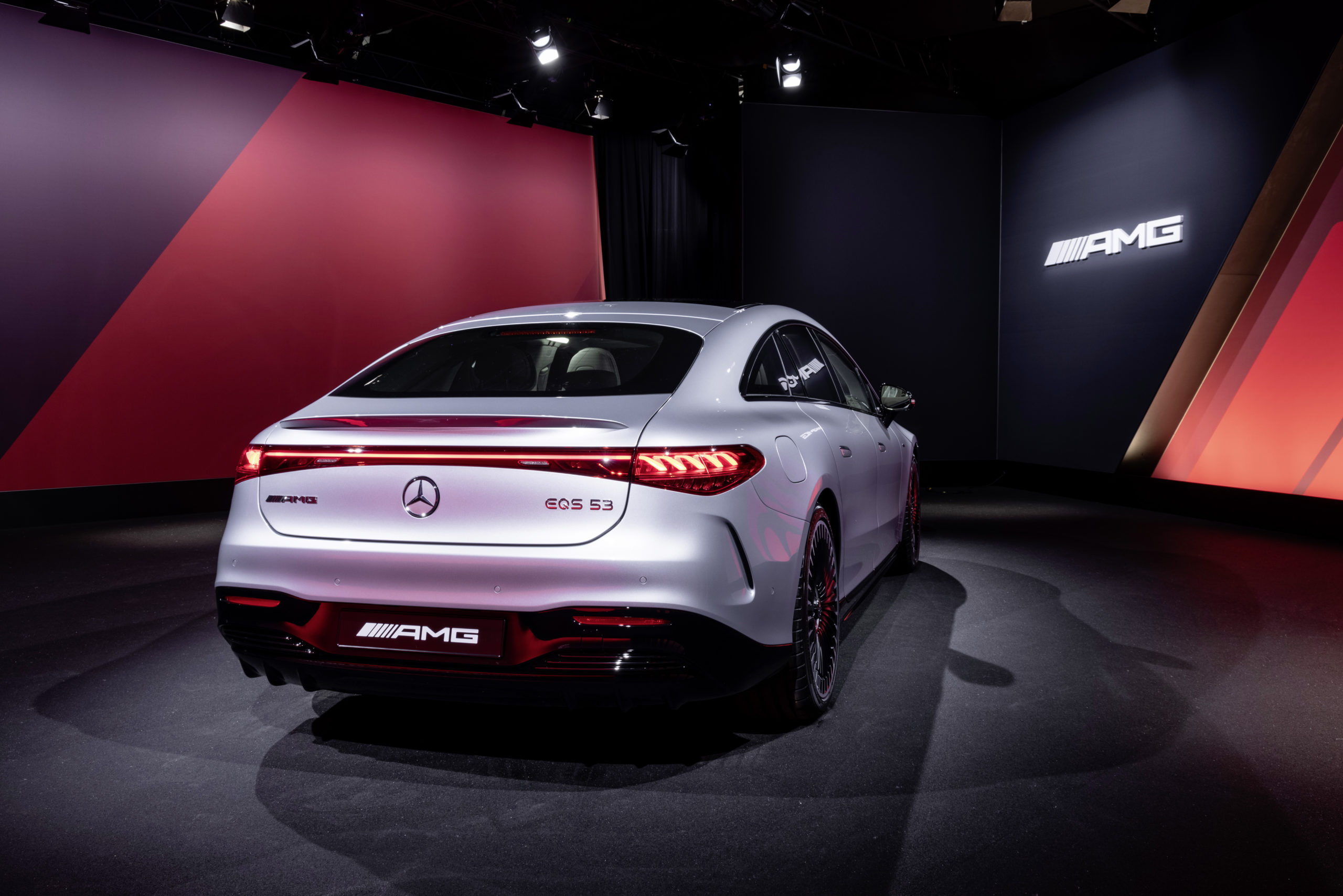 Pierwszy elektryk od AMG. EQS 53 4Matic+ ma 761 KM - Automotyw