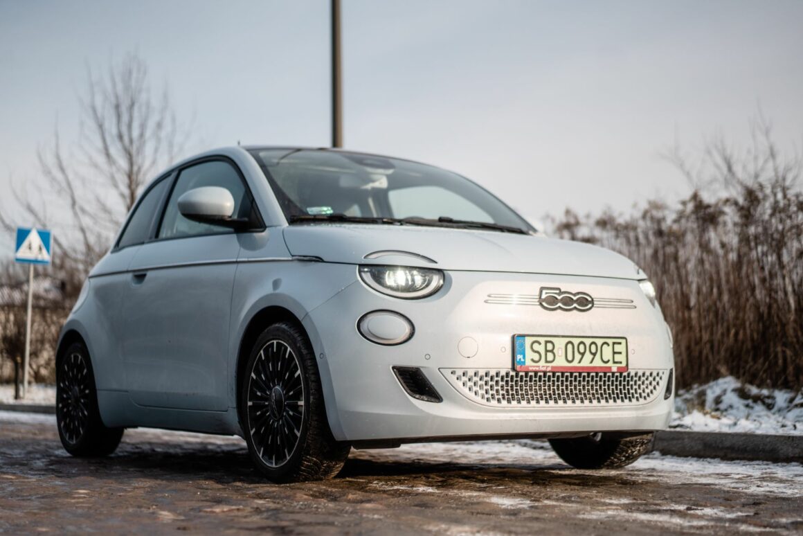 Test. Fiat 500 Icon - czy to najlepszy elektryk do miasta? - Automotyw