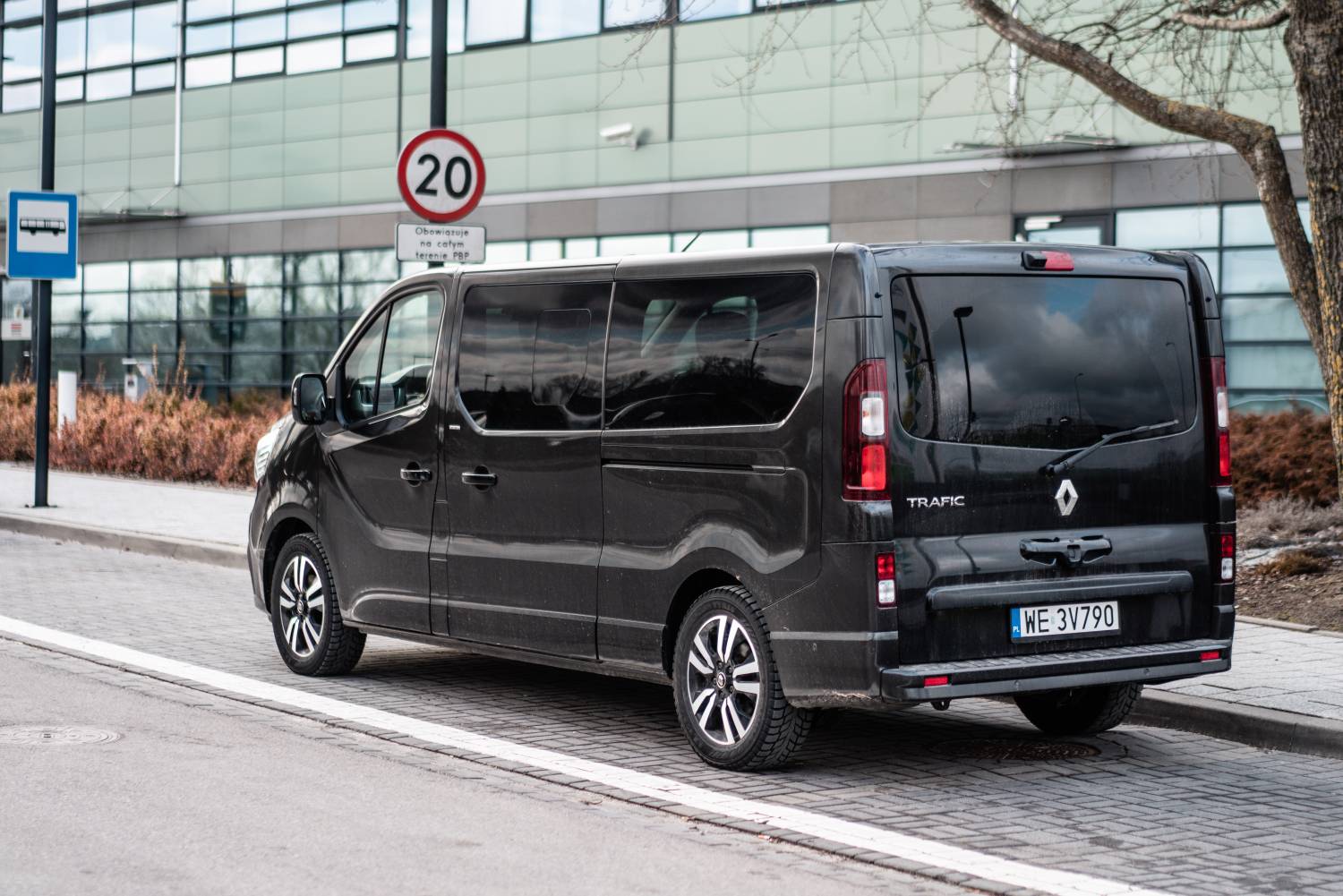 Test. Renault Trafic Spaceclass wersja Escapade. Nie tylko dla biznesu ...