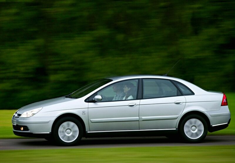 Używane - VW Passat B5, czy Citroën C5 I - poradnik kupującego - Automotyw