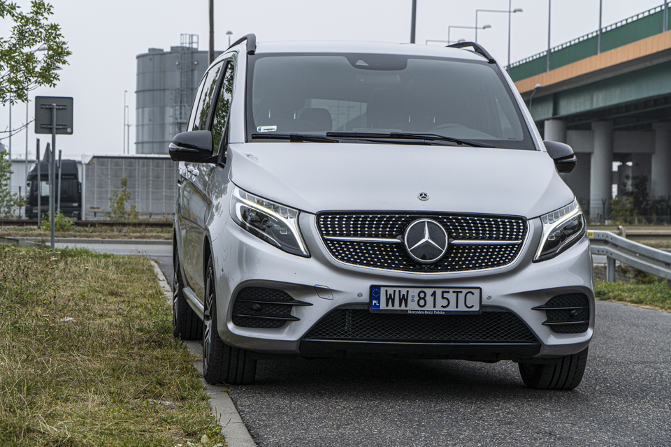 Mercedes V 300 d. 10 rzeczy, które musisz o nim wiedzieć - Automotyw