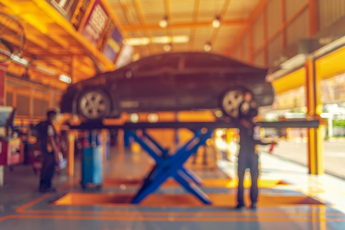 Jak serwisować samochód elektryczny lub hybrydowy? Przewodnik ...