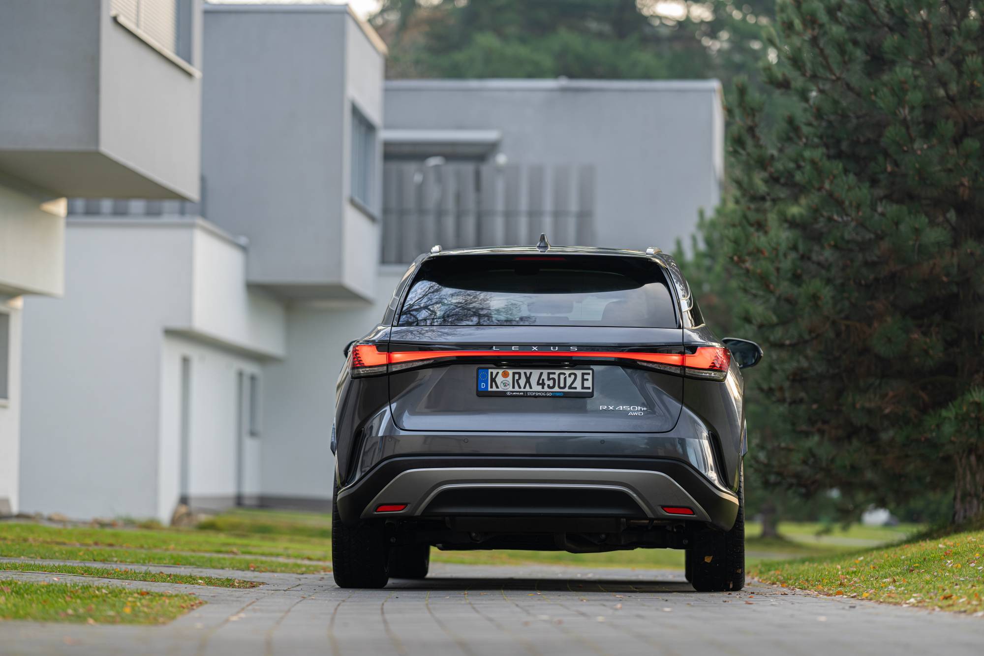 Nowy Lexus RX - pierwsza jazda w trzech odsłonach - Automotyw