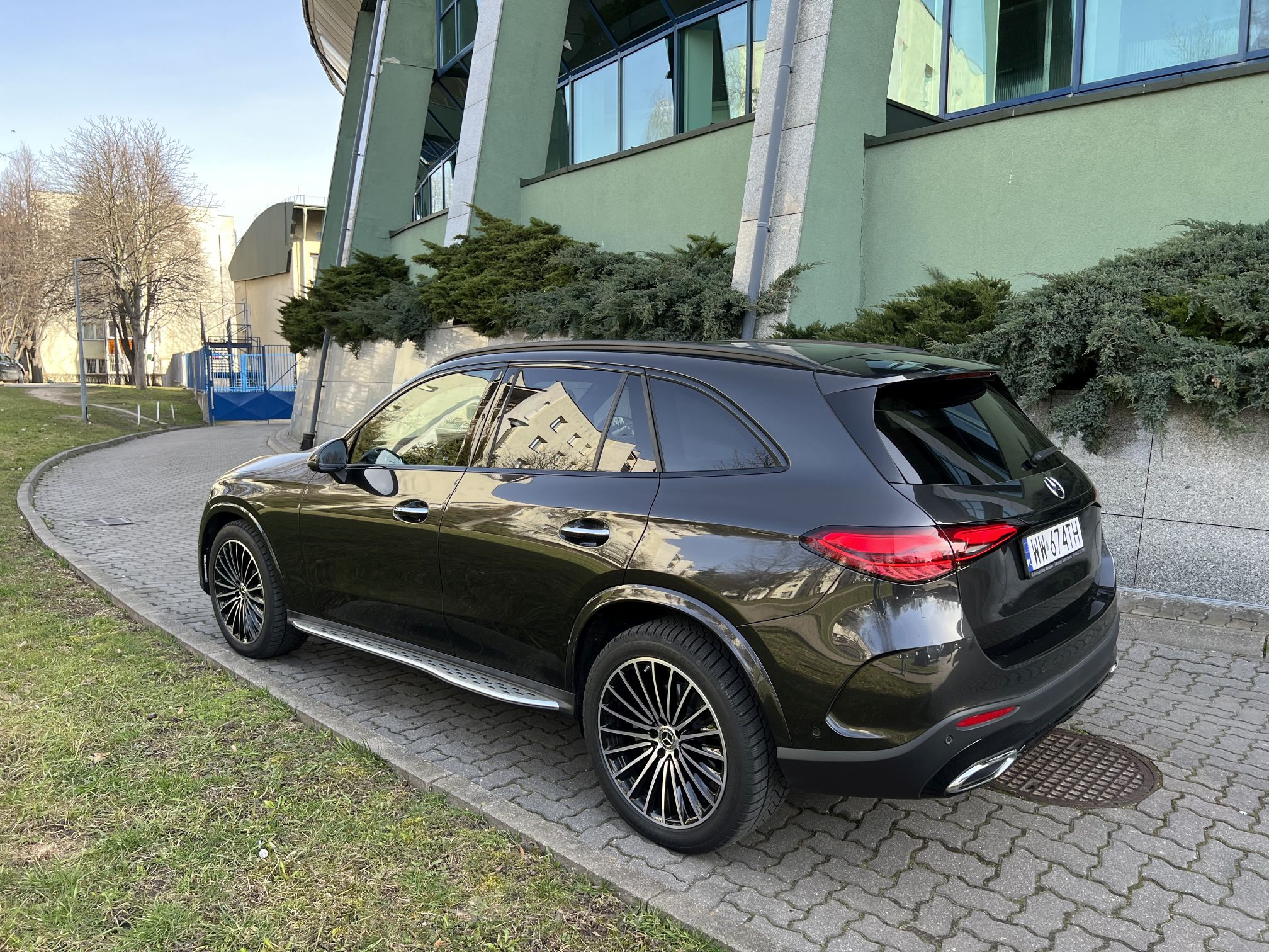 Mercedes-Benz GLC 200 4MATIC. Testujemy podstawowy silnik z miękką ...